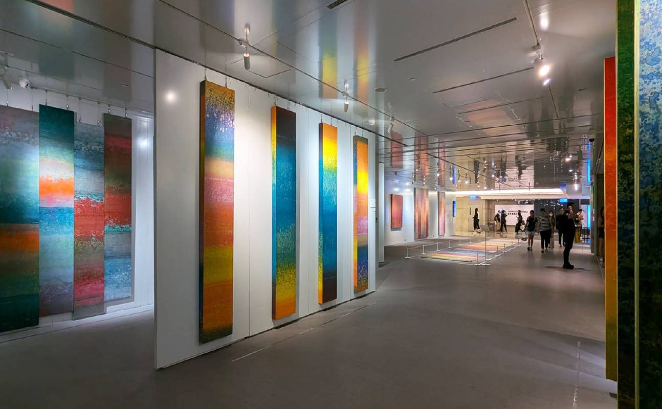 Gina Hong Guang （積吶虹光）：【台北101． Gallery 101． 青天白日滿地虹- 積吶虹光LEF】Rainbows ...