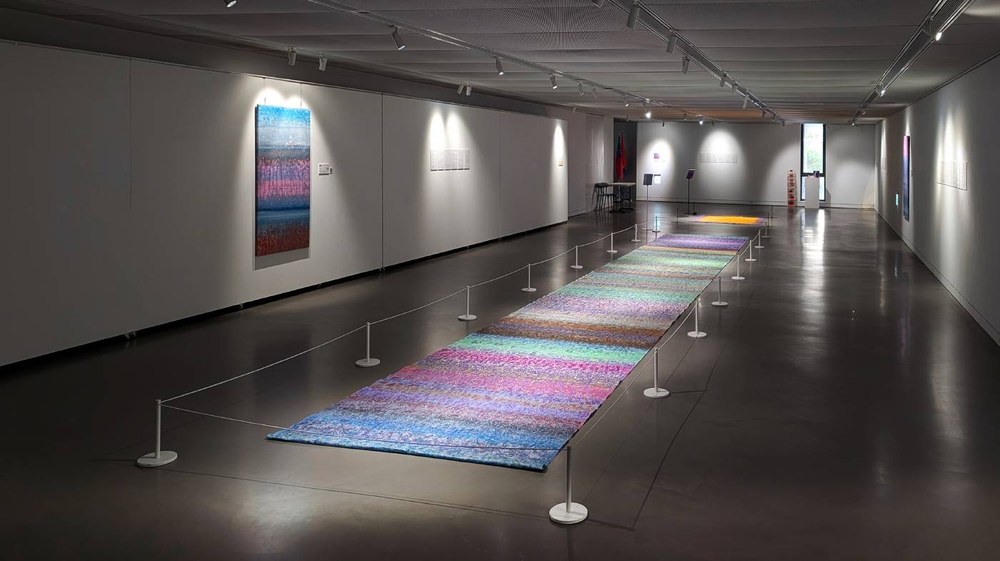 Gina Hong Guang （積吶虹光）：【基隆美術館．一紙宇宙，在後人類世中尋求普世契約的「中道」光譜論《積吶虹光，青天白日滿地虹 ...